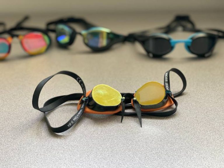 6 Best Swimming Goggles for Racing