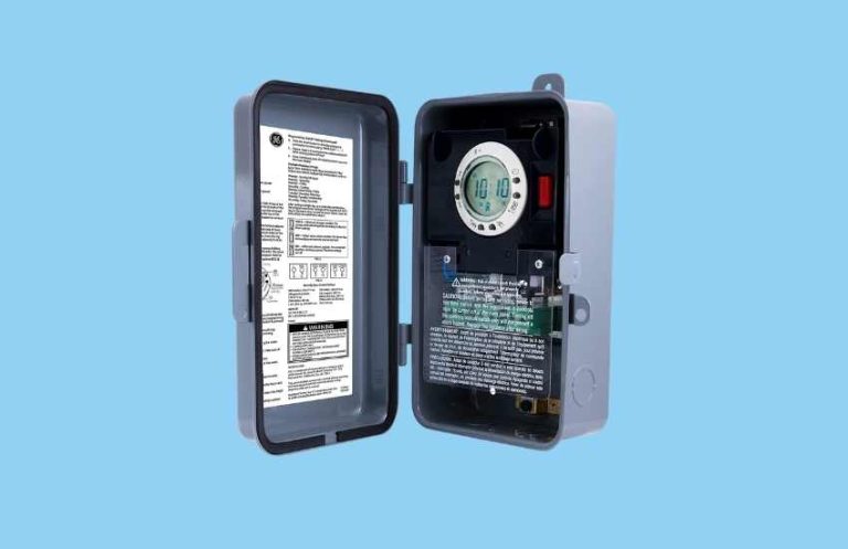 5 Best Pool Timers (and How Much Money You Can Save Using One)