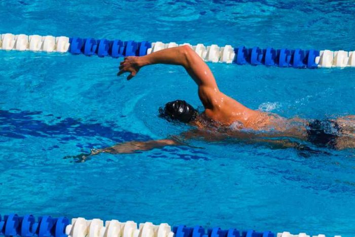What is SWOLF in Swimming? (and How to Improve SWOLF Score)