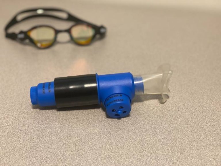 How to Breathe When Swimming (Timing, Tips, and Sample Sets for a ...