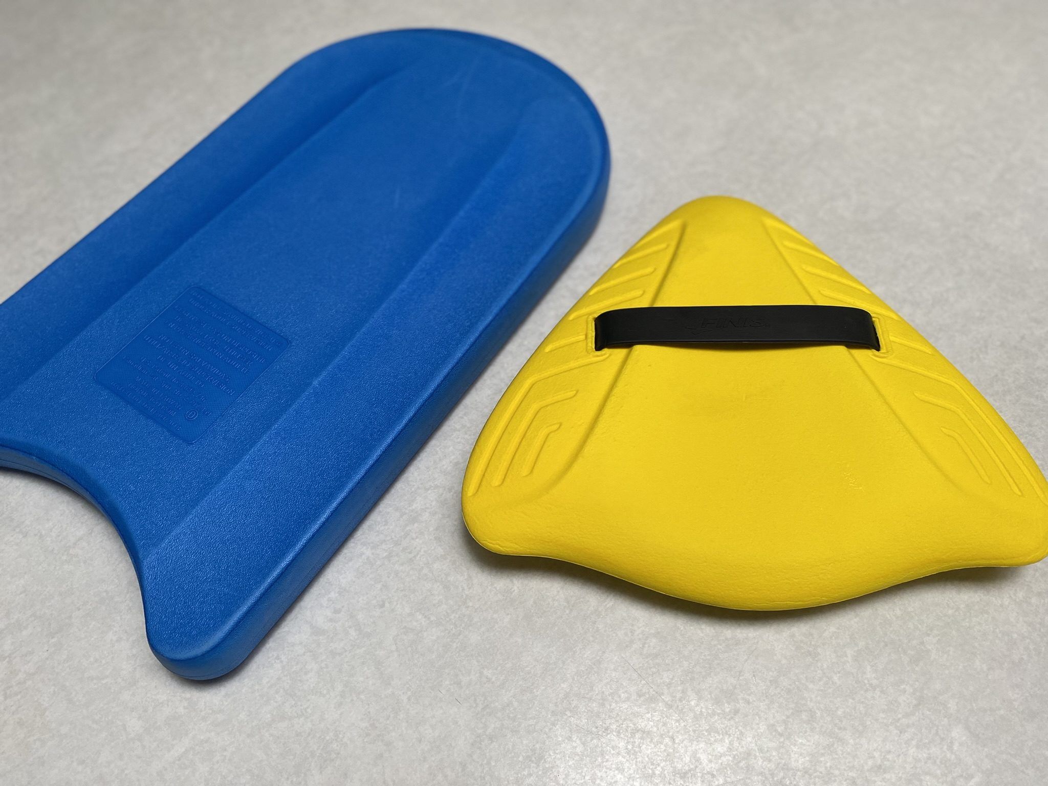 FINIS Alignment Kickboard Review – An Advanced Kickboard for Faster ...