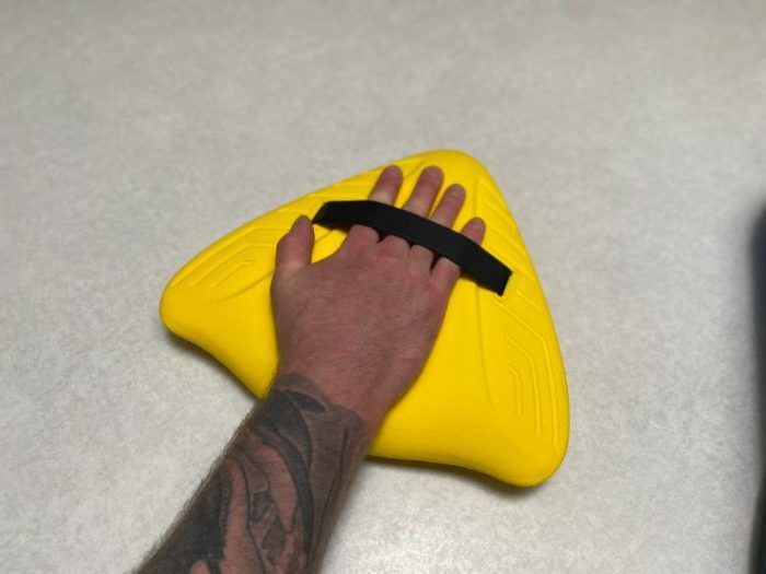 FINIS Alignment Kickboard Review – An Advanced Kickboard for Faster ...