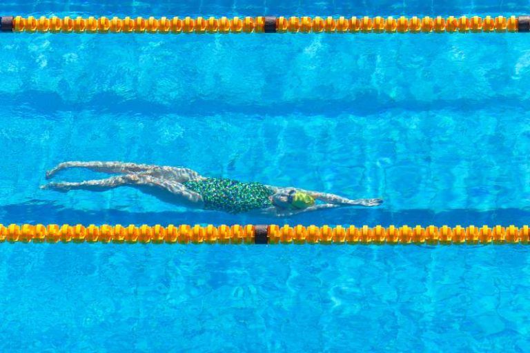 8 Tips for How to Use Swim Fins for Faster Swimming